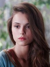 Der letzte Ritter - Ein unfreiwilliger Held - Film 2021 - FILMSTARTS.de