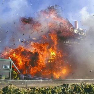 Running Red - Schatten der Vergangenheit - Film 1999 - FILMSTARTS.de