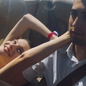 June & John - Film 2025 - FILMSTARTS.de