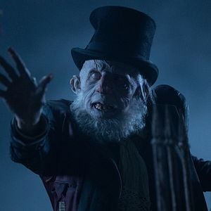 Hellboy: The Crooked Man - Film 2024 - FILMSTARTS.de