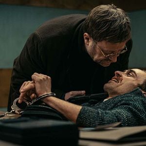 Napad – Der Überfall - Film 2024 - FILMSTARTS.de