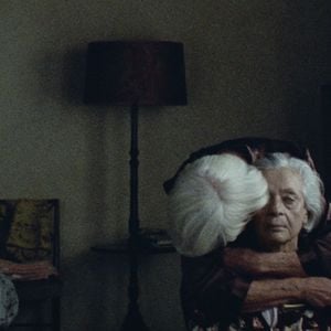 Handling The Undead - Film 2023 - FILMSTARTS.de