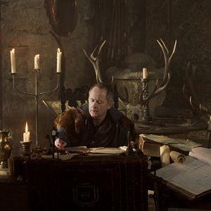 Warlord - Krieg der Elfen - Film 2025 - FILMSTARTS.de