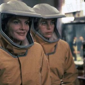 Outbreak - Lautlose Killer - Film 1995 - FILMSTARTS.de