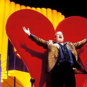 Cheeky: Bilder und Fotos - FILMSTARTS.de