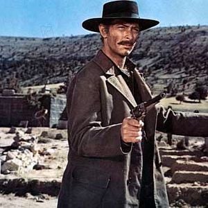 Zwei glorreiche Halunken - Film 1966 - FILMSTARTS.de