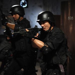 The Raid - Film 2011 - FILMSTARTS.de