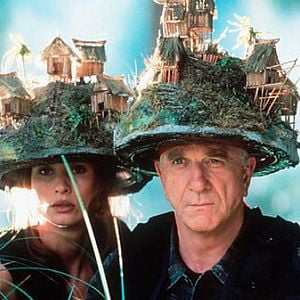 Agent 00 - Mit der Lizenz zum Totlachen - Film 1996 - FILMSTARTS.de