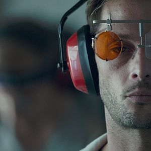 A Decent Man - Film 2014 - FILMSTARTS.de