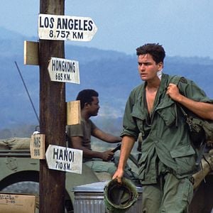 Platoon - Film 1986 - FILMSTARTS.de