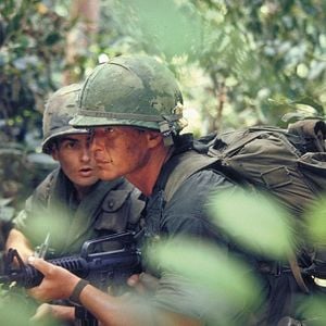 Platoon - Film 1986 - FILMSTARTS.de