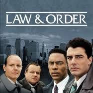 Bilder und Fotos auf Law & Order Staffel 1 - FILMSTARTS.de
