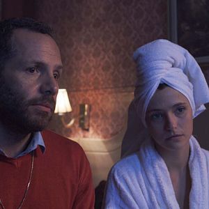 Bilder und Fotos zur Serie Losing Alice - FILMSTARTS.de