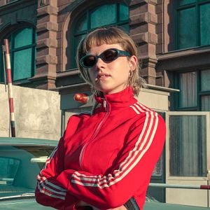 Bilder und Fotos zur Serie Kleo - FILMSTARTS.de