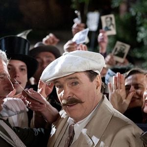 George - Film 2013 - FILMSTARTS.de