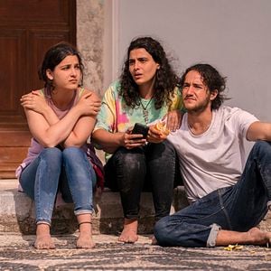 Die Schwimmerinnen - Film 2022 - FILMSTARTS.de