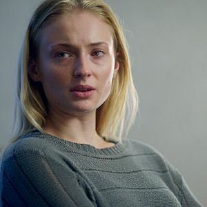 Survive - Film 2022 - FILMSTARTS.de