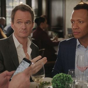 Bilder und Fotos zur Serie Uncoupled - FILMSTARTS.de