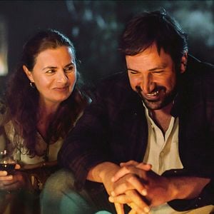 Faraway - Film 2023 - FILMSTARTS.de