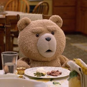 Bilder und Fotos auf Ted Staffel 1 - FILMSTARTS.de