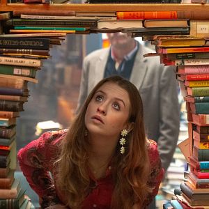 Bilder und Fotos auf Extraordinary Staffel 2 - FILMSTARTS.de