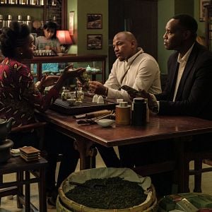 Black Tea - Film 2023 - FILMSTARTS.de