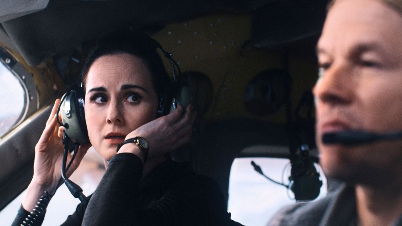 Kritik zu Flight Risk: Mel Gibson meldet sich auf dem Regiestuhl zurück ...