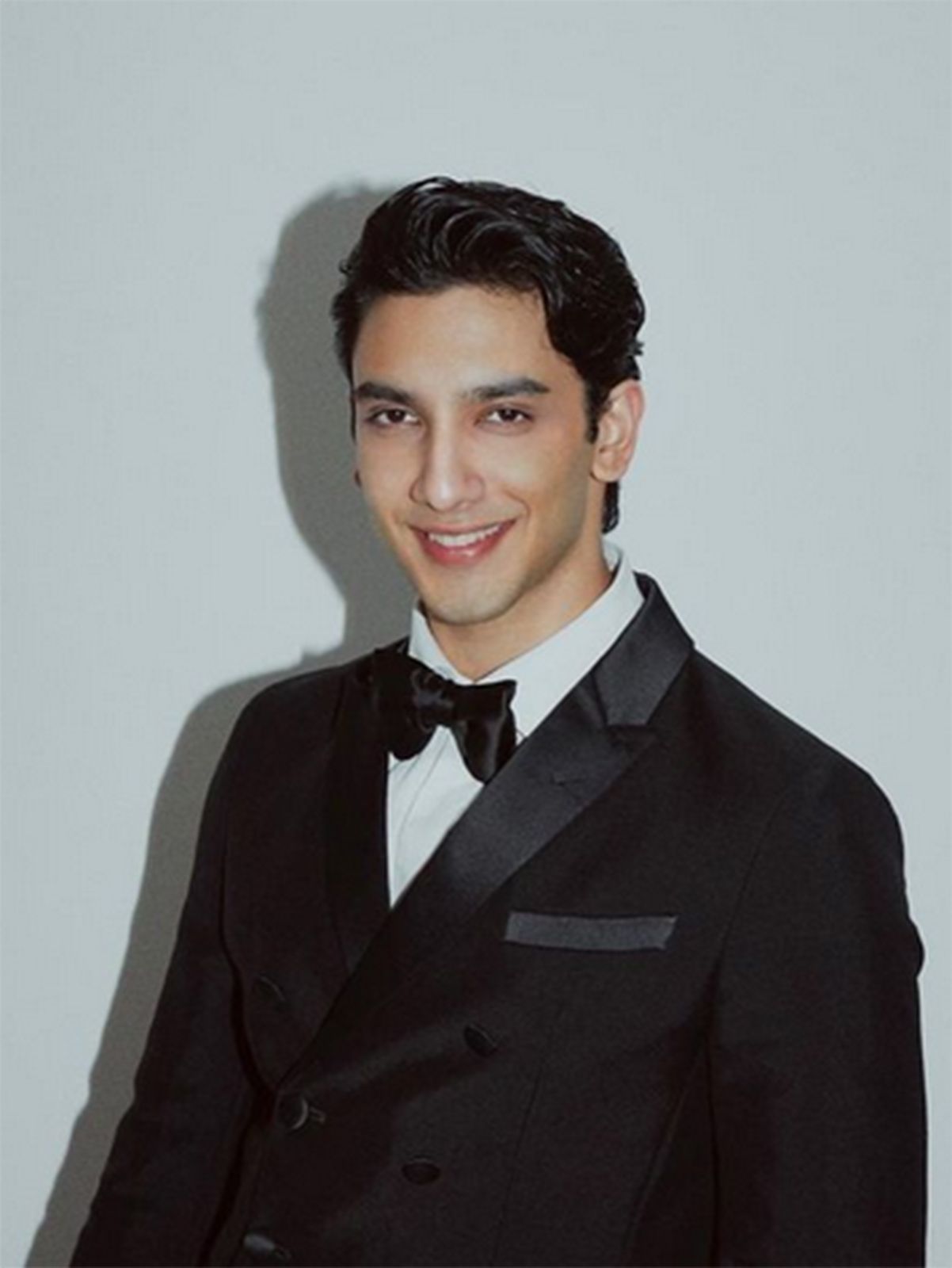 Vedang Raina : Biografie - FILMSTARTS.de