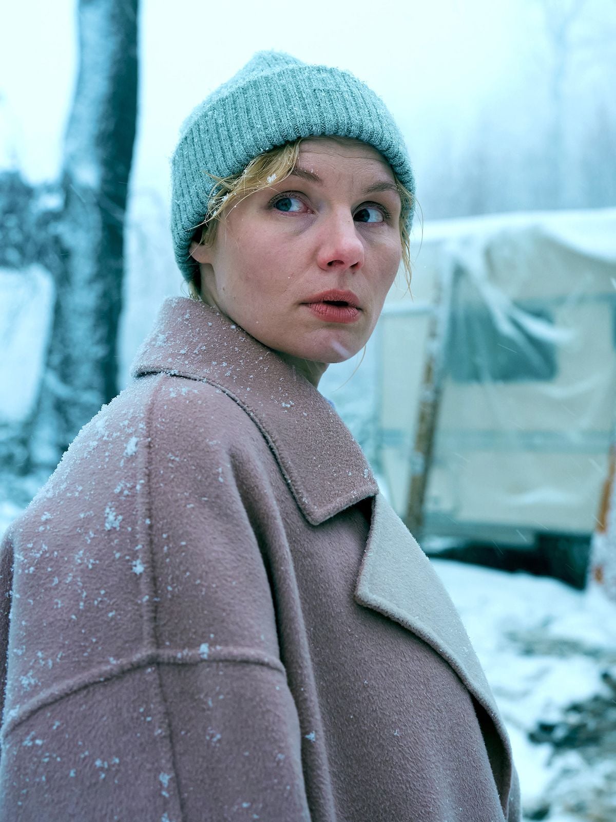 Wäldern - Das verschwundene Mädchen - Film 2024 - FILMSTARTS.de