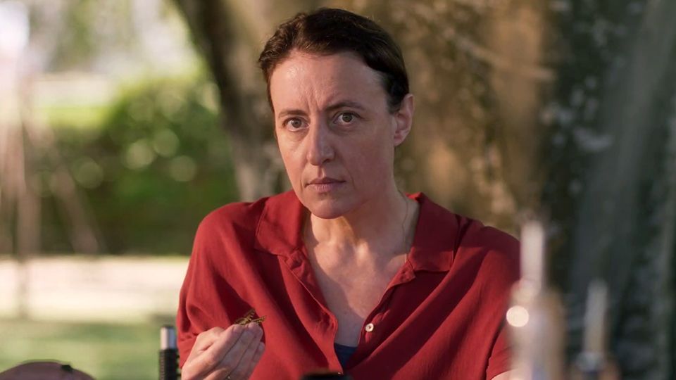 Der Spatz im Kamin Trailer - Der Spatz im Kamin Trailer DF - FILMSTARTS.de