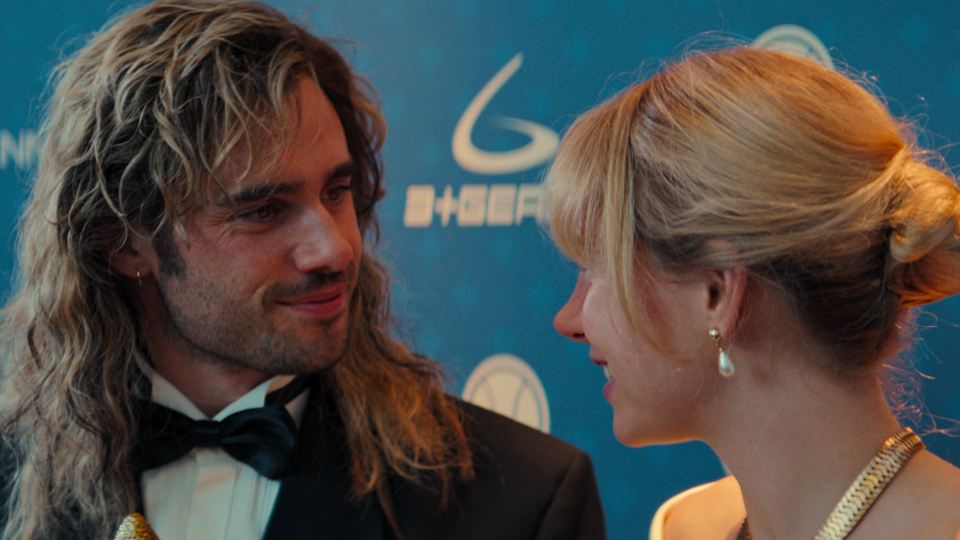 Perfect Match Trailer - Perfect Match Trailer DF - FILMSTARTS.de