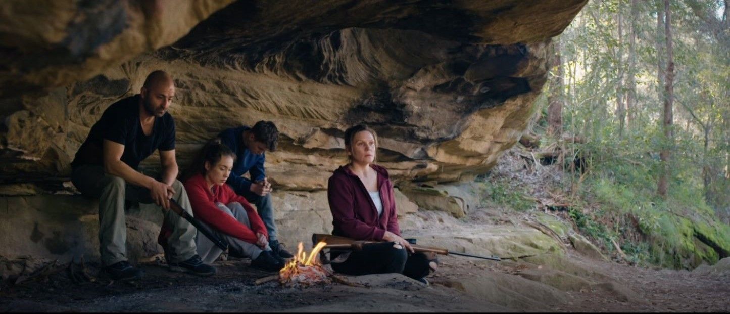 Foto zum Film Hostile Forces - Lauf’ um dein Leben - Bild 1 auf 6 ...