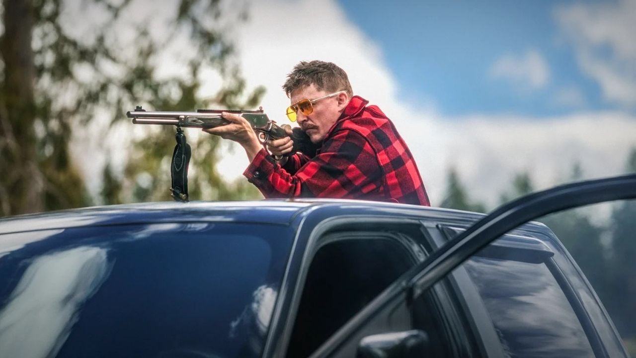 Kritik zu Strange Darling: Nicht nur für Stephen King ein "cleveres ...