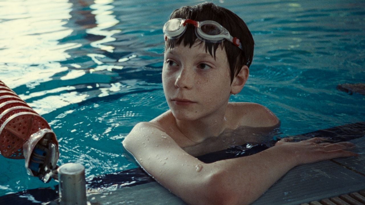 Kritik zu The Plague: "Herr der Fliegen" beim Wasserball - FILMSTARTS.de