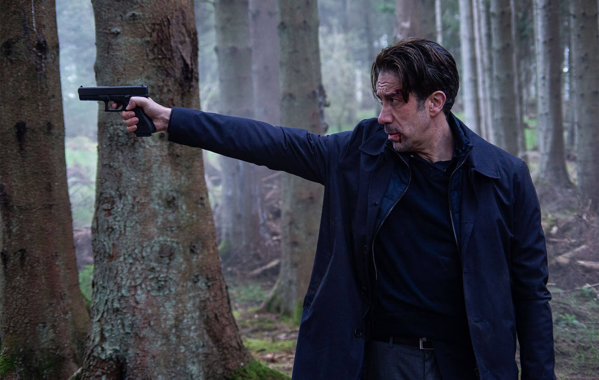 Foto zum Film Damaged - Bild 2 auf 12 - FILMSTARTS.de