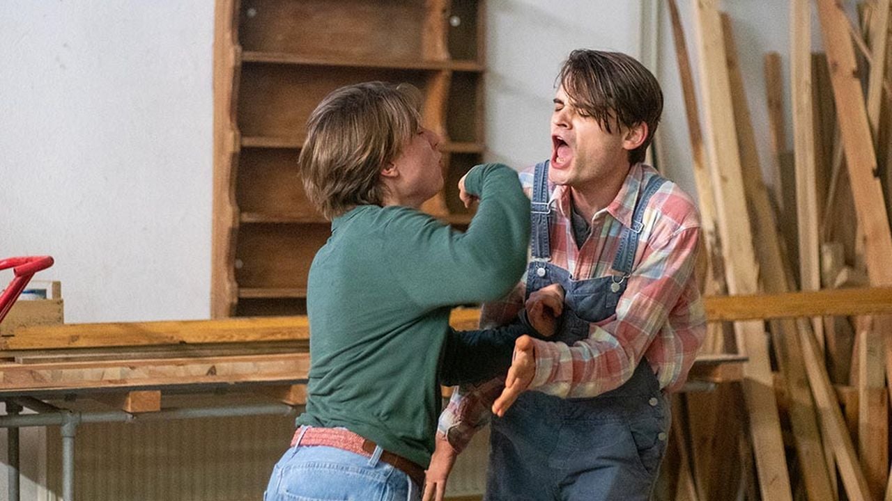 Kritik zu Tod meiner Jugend: Stand-Up als Trauma-Therapie - FILMSTARTS.de