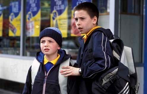 Bild zu Lewis McGibbon - Millions : Bild Lewis McGibbon, Danny Boyle ...