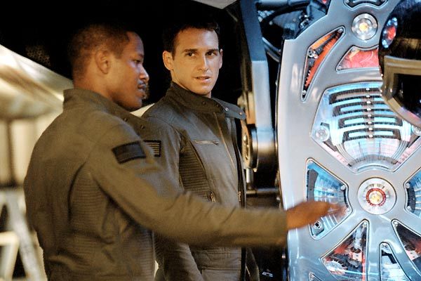 Bild zu Jamie Foxx - Stealth - Unter dem Radar : Bild Josh Lucas, Rob ...
