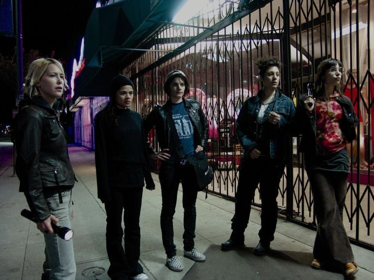 Foto zum Film Itty Bitty Titty Committee - Bild 2 auf 7 - FILMSTARTS.de