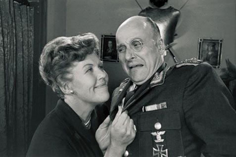 Bild zu Werner Klemperer - Bild Werner Klemperer - Foto 5 von 10 ...