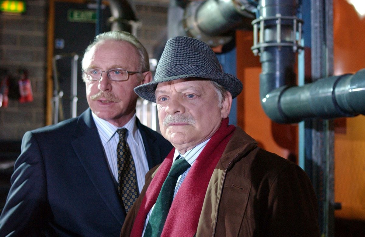 Bild zu John Lyons - Bild John Lyons, David Jason - Foto 0 von 2 ...