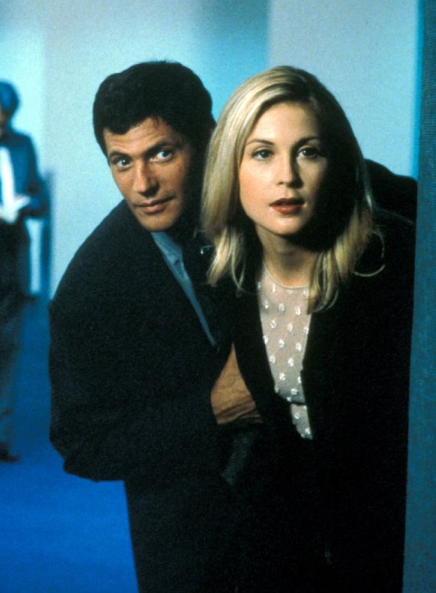 Melrose Place: Bild Kelly Rutherford, Thomas Calabro - 362 von 427 - FILMSTARTS.de