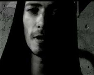 Mikrofan Trailer - Mikrofan Trailer DF - FILMSTARTS.de