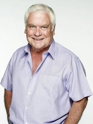 Tom Oliver - FILMSTARTS.de