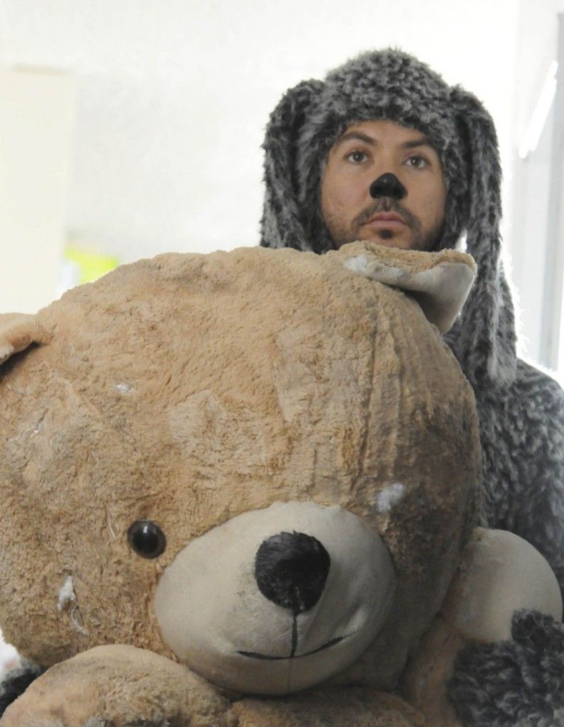 Wilfred (2011): Wilfred (2011) : Bild Jason Gann - 49 von 75 ...
