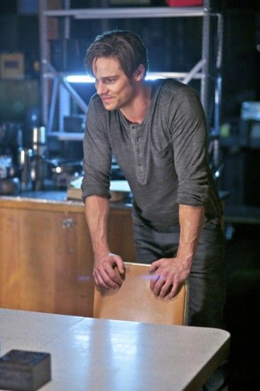 Bild zu Jay Ryan (III) - Beauty and The Beast (2012) : Bild Jay Ryan ...