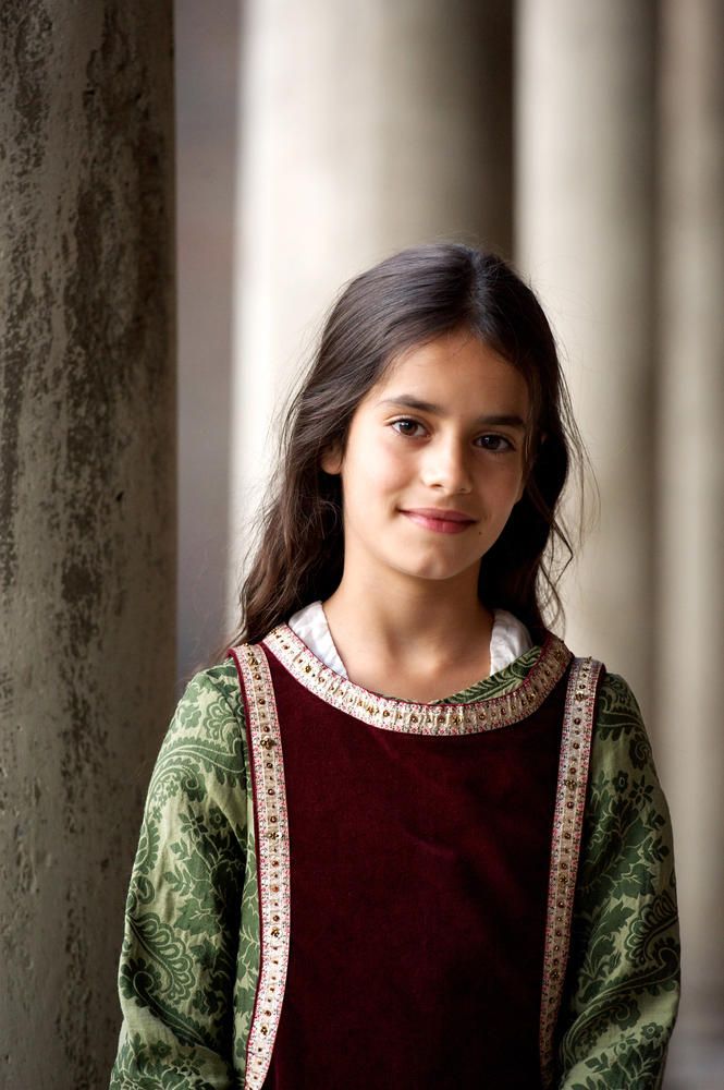 Merlin: Bild Louison Blivet - 32 von 33 - FILMSTARTS.de