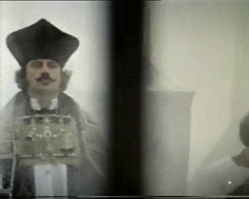 Die Teufel Trailer - Die Teufel Trailer OV - FILMSTARTS.de