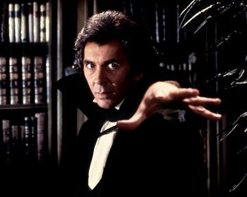 Dracula '79 Trailer - Dracula '79 Trailer OV - FILMSTARTS.de