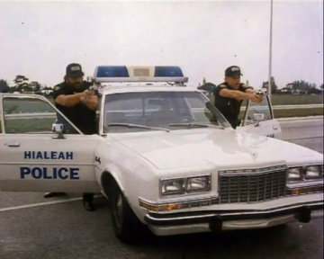 Die Miami Cops Trailer - Die Miami Cops Trailer DF - FILMSTARTS.de